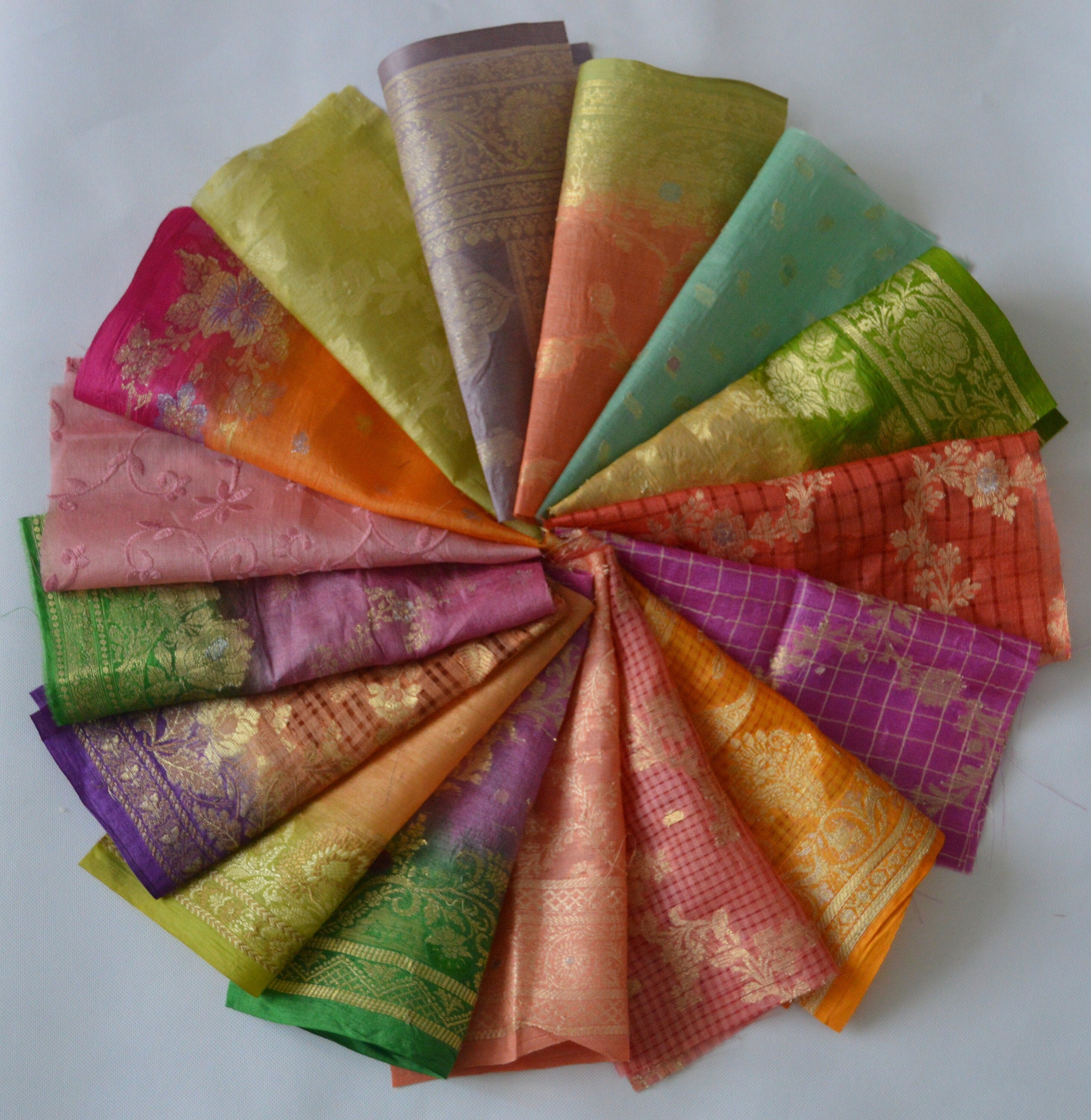 10 Inch x 16 Pieces Mixed Colour Recycled Vintage Sari Scraps Remnant ...